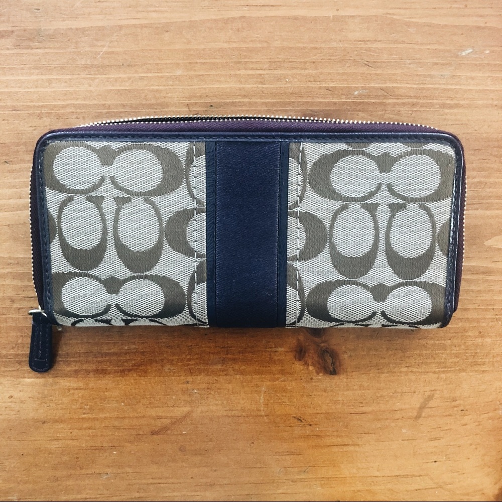 Coach Classic Wallet Monogrammed - Gem